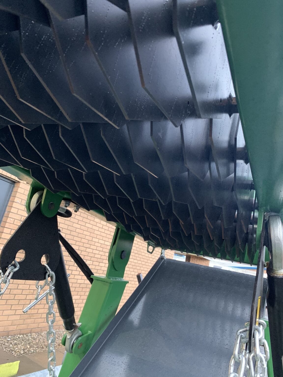 EHS 9-60 Log Cleaner - Field & Forest Machinery