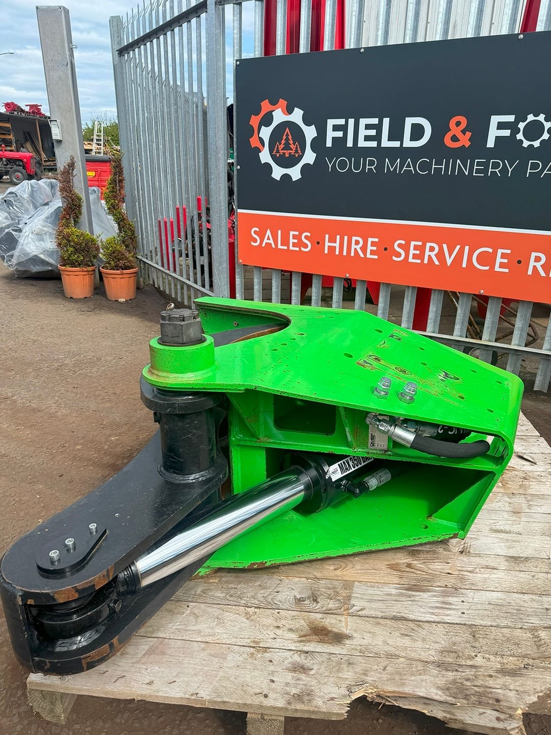 Used – Field and Forest Ltd